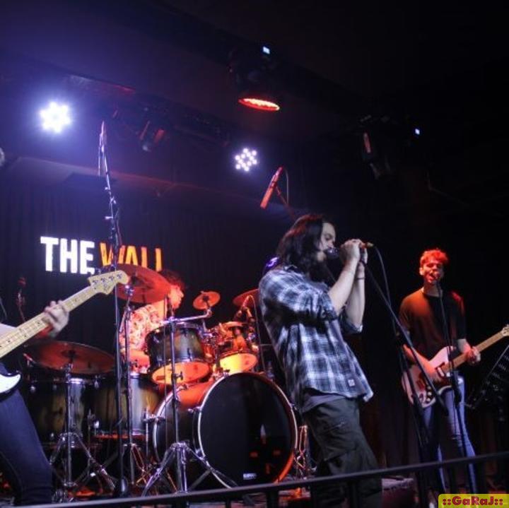 Müzisyen arayan/İstanbul/Rock Grubumuza Bas Gitarist arıyoruz (İstanbul ...